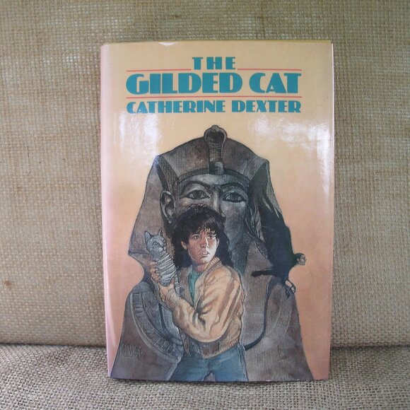 Morrow Junior Books | Other | The Gilded Cat By Catherine Dexter Ya Mystery Fantasy | Poshmark